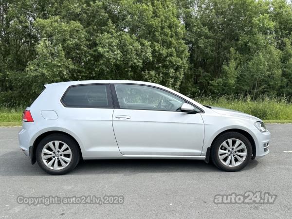 Pelēks Volkswagen Golf 2013 Tallina, ar dzinēja tilpumu 1.40 L un nobraukumu 159 tūkst. km par 6300 €, foto 9 vietnē AUTOMOTO.COM.LV