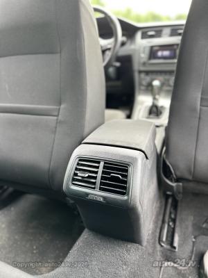 Grey Volkswagen Golf 2013 in Tallinn, with an engine capacity of 1.40 L and mileage of 159 thousand km for 6300 €, photo 22 on AUTOMOTO.COM.LV