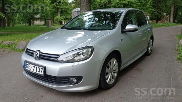Pelēks Volkswagen Golf 2013 Rīga, ar dzinēja tilpumu 1.60 L un nobraukumu 165 tūkst. km par 5199 €, foto 1 vietnē AUTOMOTO.COM.LV