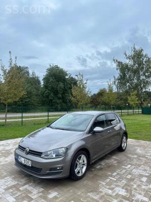 Grey Volkswagen Golf 2013 in Riga, with an engine capacity of 1.60 L and mileage of 270 thousand km for 5500 €, photo  on AUTOMOTO.COM.LV