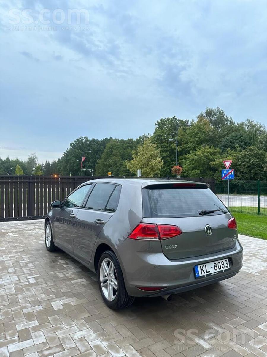 Pelēks Volkswagen Golf 2013 Rīga, ar dzinēja tilpumu 1.60 L un nobraukumu 270 tūkst. km par 5500 €, foto 4 vietnē AUTOMOTO.COM.LV