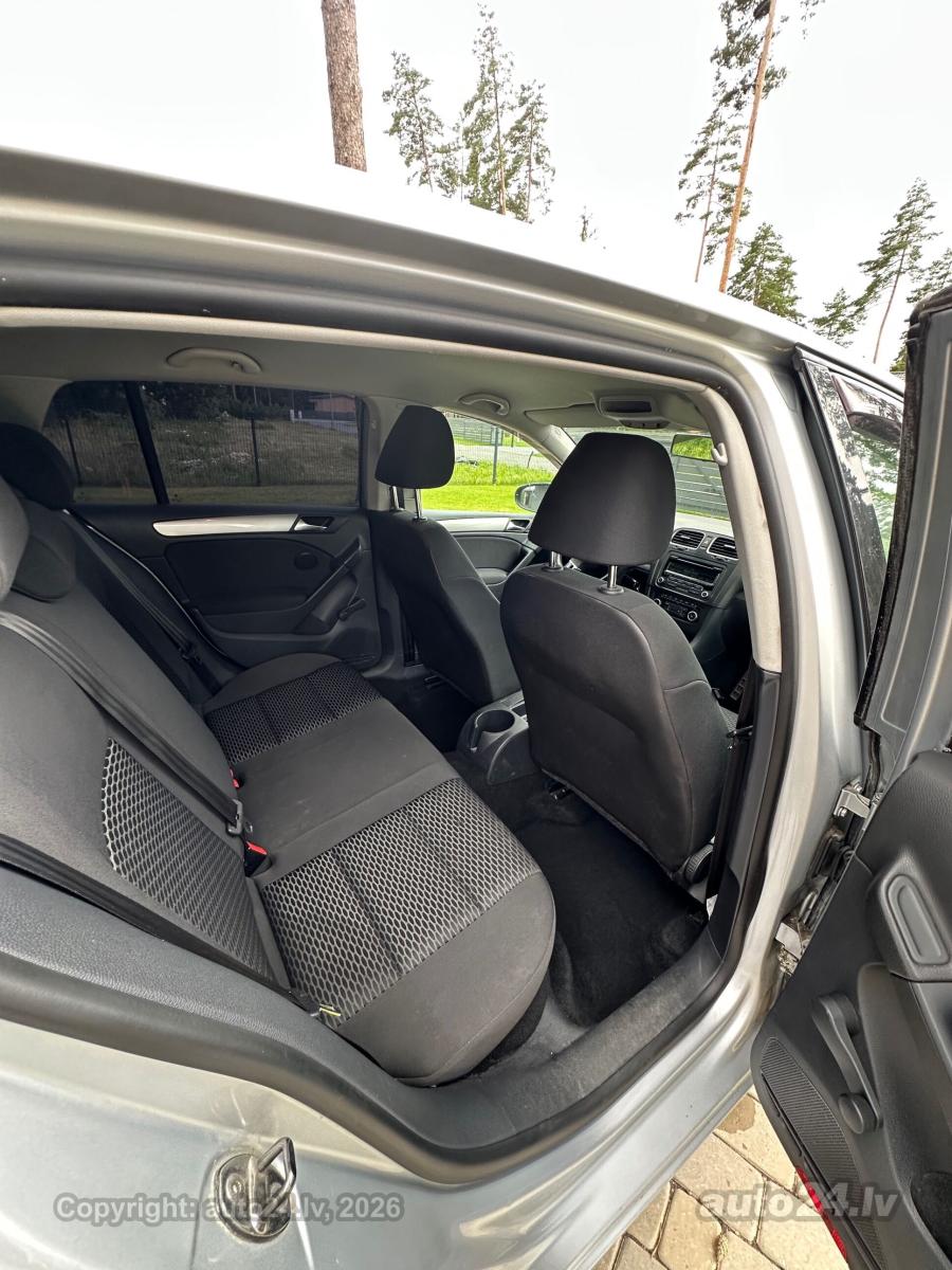 Grey Volkswagen Golf 2013 in Tallinn, with an engine capacity of 1.40 L and mileage of 156 thousand km for 4950 €, photo 14 on AUTOMOTO.COM.LV