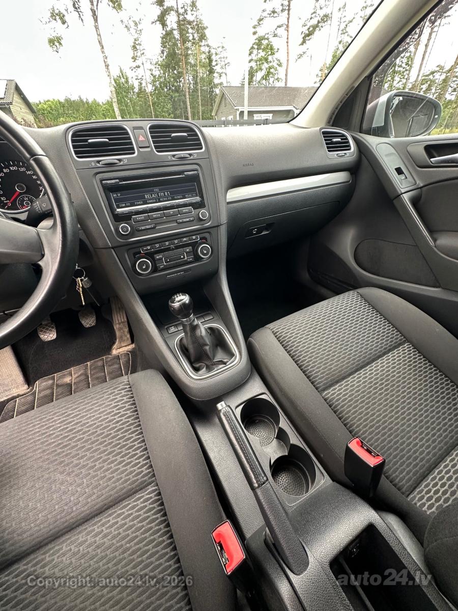 Grey Volkswagen Golf 2013 in Tallinn, with an engine capacity of 1.40 L and mileage of 156 thousand km for 4950 €, photo 16 on AUTOMOTO.COM.LV
