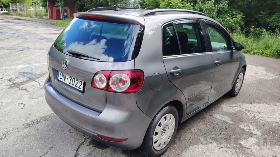 Pelēks Volkswagen Golf 2013 Rīga, ar dzinēja tilpumu 1.60 L un nobraukumu 308 tūkst. km par 4200 €, foto 13 vietnē AUTOMOTO.COM.LV