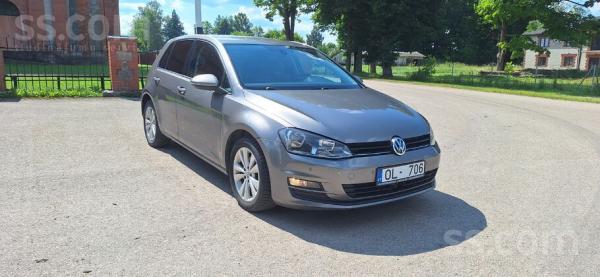 Pelēks Volkswagen Golf 2013 Rēzekne, ar dzinēja tilpumu 1.60 L un nobraukumu 228 tūkst. km par 4999 €, foto 1 vietnē AUTOMOTO.COM.LV