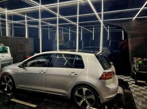 Grey Volkswagen Golf 2013 in Jurbarkas, with an engine capacity of 1.98 L and mileage of 111 thousand km for 11400 €, photo 12 on AUTOMOTO.COM.LV