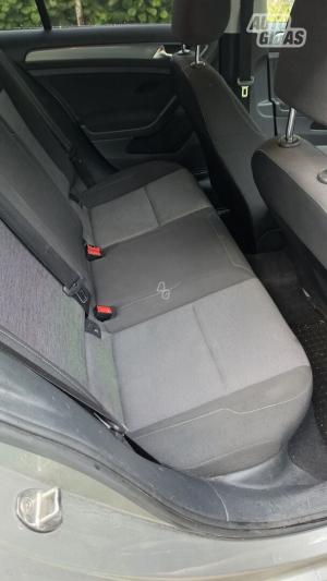 Grey Volkswagen Golf 2013 in Kaunas, with an engine capacity of 1.60 L and mileage of 268 thousand km for 4800 €, photo 8 on AUTOMOTO.COM.LV
