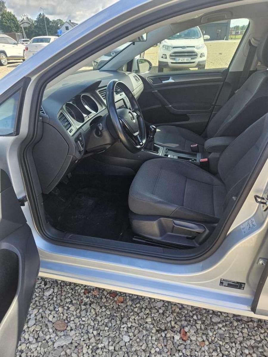 Pelēks Volkswagen Golf 2013 Tauragė, ar dzinēja tilpumu 1.60 L un nobraukumu 292 tūkst. km par 5450 €, foto 6 vietnē AUTOMOTO.COM.LV