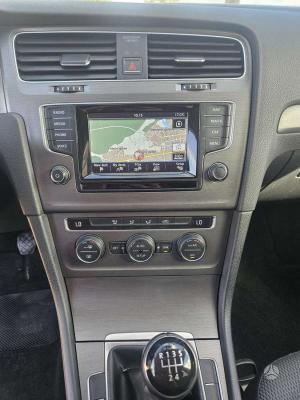 Pelēks Volkswagen Golf 2013 Tauragė, ar dzinēja tilpumu 1.60 L un nobraukumu 292 tūkst. km par 5450 €, foto 11 vietnē AUTOMOTO.COM.LV