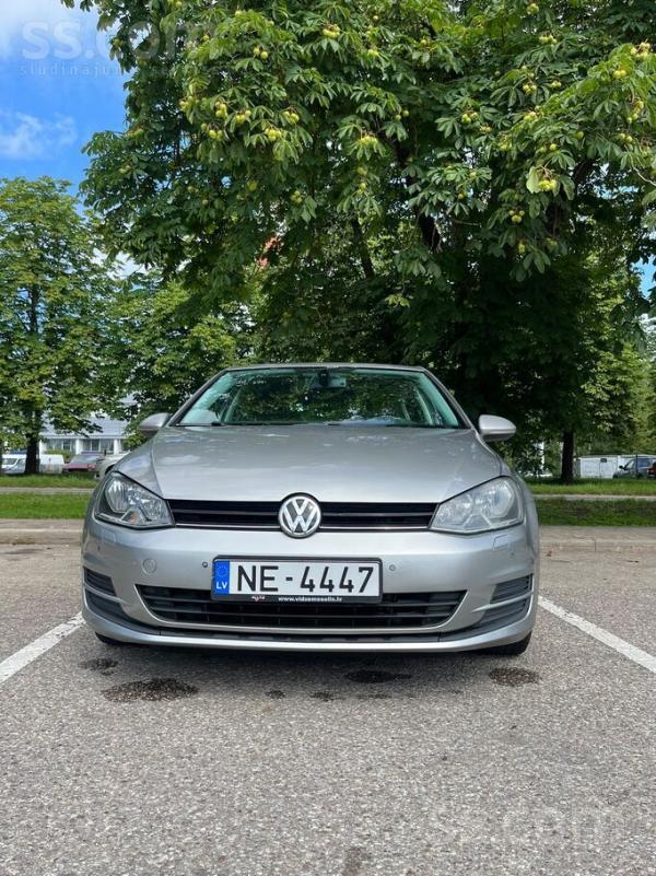 Pelēks Volkswagen Golf 2013 Rīga, ar dzinēja tilpumu 1.60 L un nobraukumu 360 tūkst. km par 4500 €, foto 1 vietnē AUTOMOTO.COM.LV