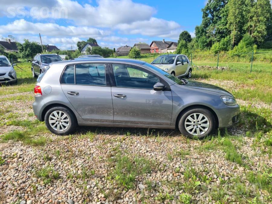 Pelēks Volkswagen Golf 2013 Ludza, ar dzinēja tilpumu 1.60 L un nobraukumu 0 tūkst. km par 4850 €, foto 4 vietnē AUTOMOTO.COM.LV