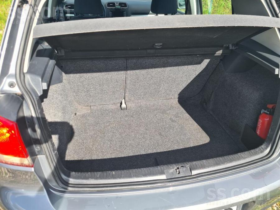 Pelēks Volkswagen Golf 2013 Ludza, ar dzinēja tilpumu 1.60 L un nobraukumu 0 tūkst. km par 4850 €, foto 8 vietnē AUTOMOTO.COM.LV