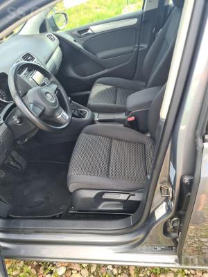 Pelēks Volkswagen Golf 2013 Ludza, ar dzinēja tilpumu 1.60 L un nobraukumu 0 tūkst. km par 4850 €, foto 12 vietnē AUTOMOTO.COM.LV