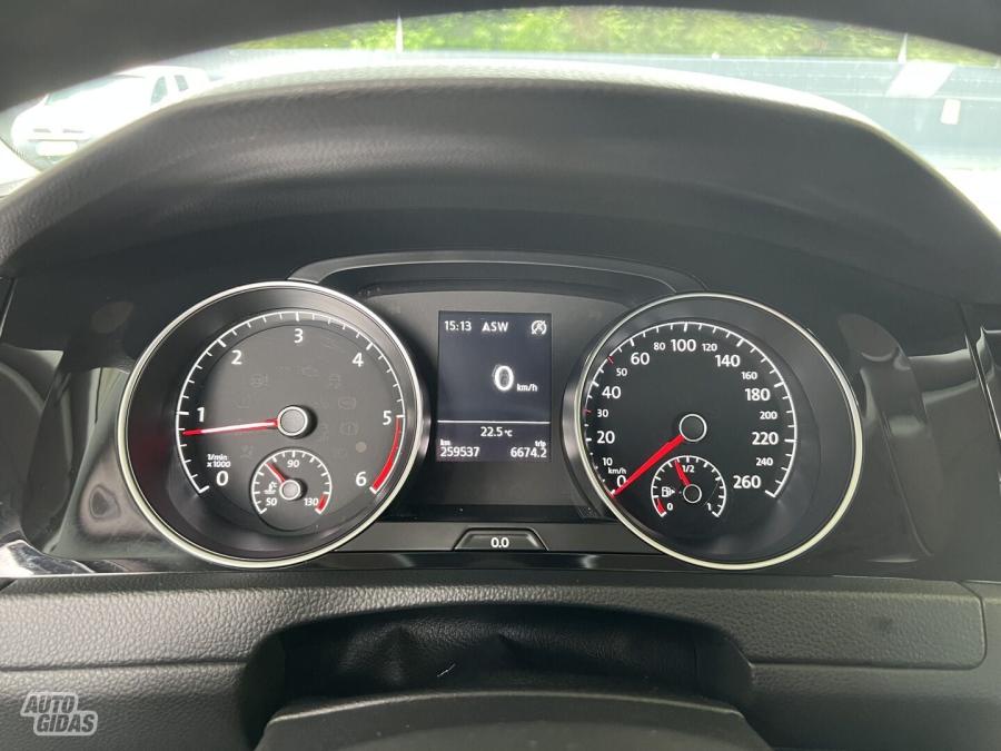 Grey Volkswagen Golf 2013 in Kaunas, with an engine capacity of 2.00 L and mileage of 260 thousand km for 8500 €, photo 8 on AUTOMOTO.COM.LV