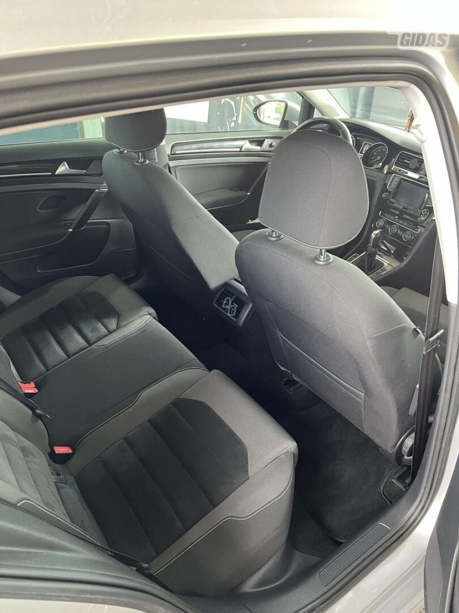 Grey Volkswagen Golf 2013 in Kaunas, with an engine capacity of 2.00 L and mileage of 260 thousand km for 8500 €, photo 11 on AUTOMOTO.COM.LV