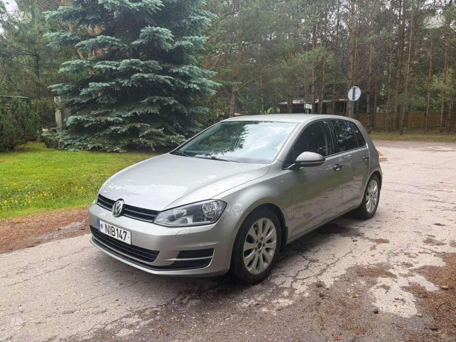 Pelēks Volkswagen Golf 2013 Kauņa, ar dzinēja tilpumu 1.20 L un nobraukumu 284 tūkst. km par 4800 €, foto 1 vietnē AUTOMOTO.COM.LV