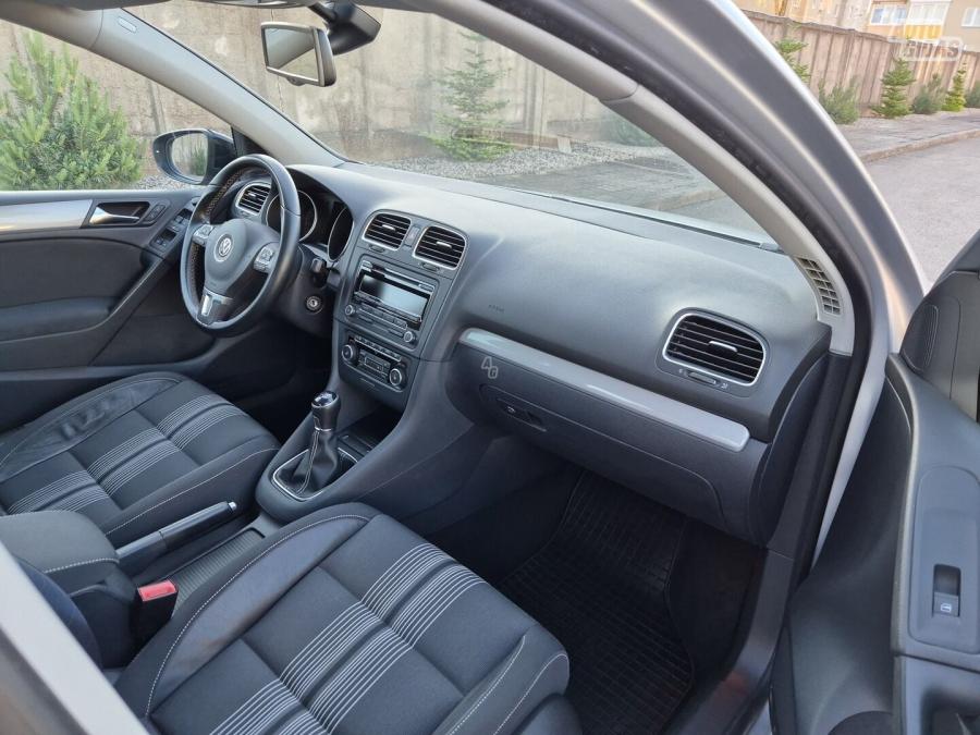 Pelēks Volkswagen Golf 2013 Mažeikiai, ar dzinēja tilpumu 1.20 L un nobraukumu 145 tūkst. km par 4750 €, foto 12 vietnē AUTOMOTO.COM.LV