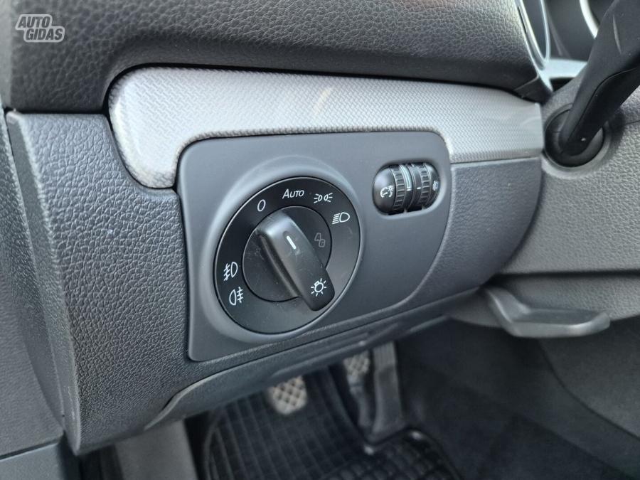 Pelēks Volkswagen Golf 2013 Mažeikiai, ar dzinēja tilpumu 1.20 L un nobraukumu 145 tūkst. km par 4750 €, foto 18 vietnē AUTOMOTO.COM.LV