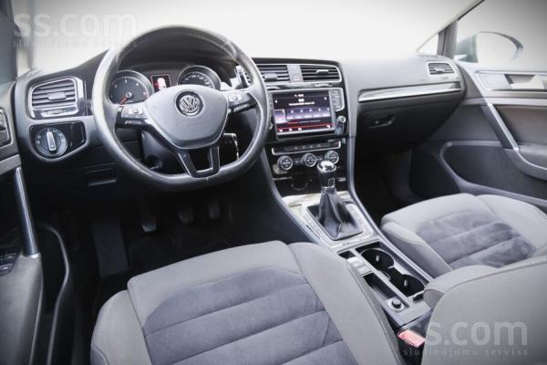 Pelēks Volkswagen Golf 2013 Rīga, ar dzinēja tilpumu 2.00 L un nobraukumu 328 tūkst. km par 4495 €, foto 8 vietnē AUTOMOTO.COM.LV