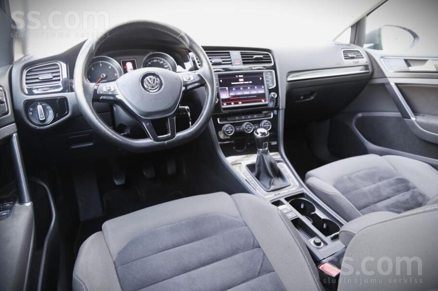 Pelēks Volkswagen Golf 2013 Rīga, ar dzinēja tilpumu 2.00 L un nobraukumu 328 tūkst. km par 4495 €, foto 9 vietnē AUTOMOTO.COM.LV