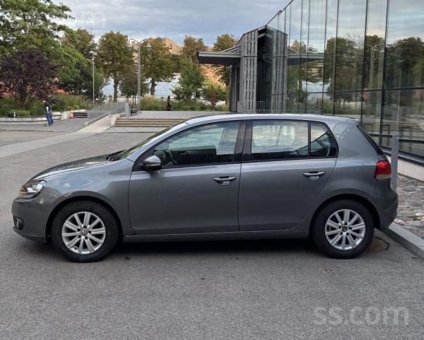 Grey Volkswagen Golf 2013 in Riga, with an engine capacity of 1.40 L and mileage of 246 thousand km for 2100 €, photo 3 on AUTOMOTO.COM.LV