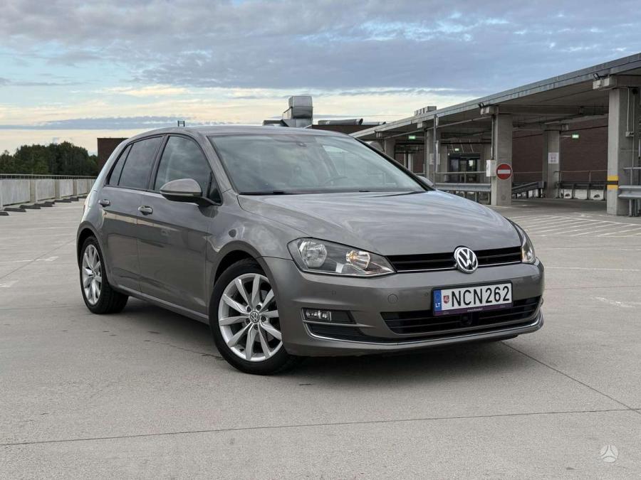 Pelēks Volkswagen Golf 2013 Viļņa, ar dzinēja tilpumu 1.60 L un nobraukumu 276 tūkst. km par 7200 €, foto 1 vietnē AUTOMOTO.COM.LV