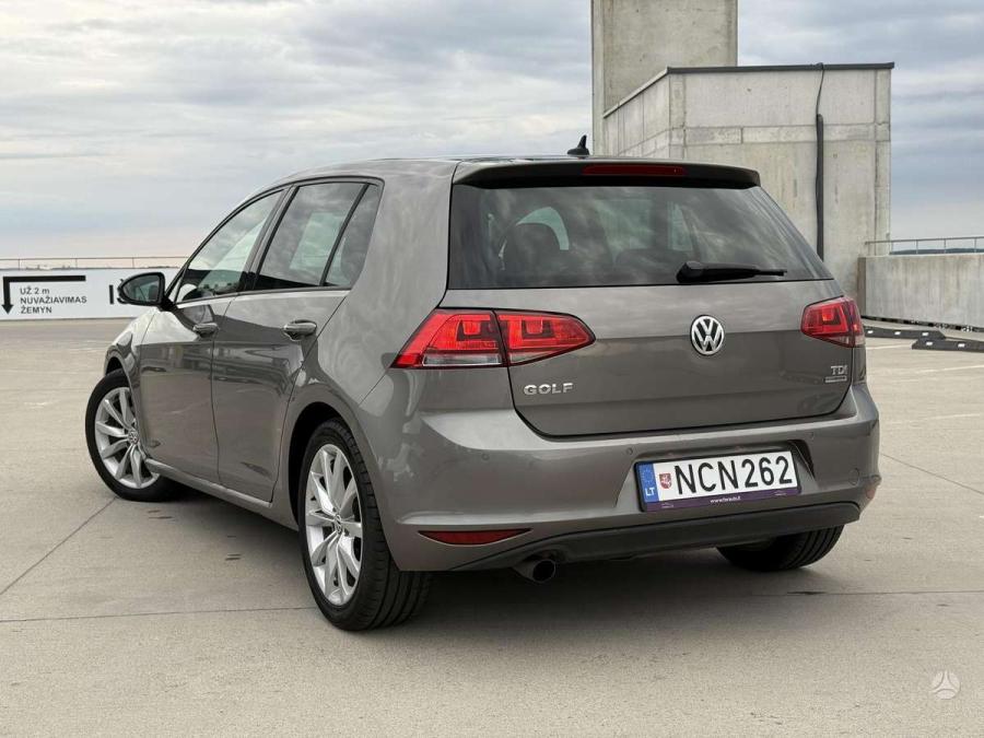 Pelēks Volkswagen Golf 2013 Viļņa, ar dzinēja tilpumu 1.60 L un nobraukumu 276 tūkst. km par 7200 €, foto 3 vietnē AUTOMOTO.COM.LV