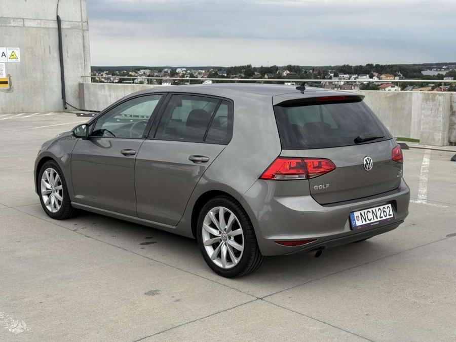 Pelēks Volkswagen Golf 2013 Viļņa, ar dzinēja tilpumu 1.60 L un nobraukumu 276 tūkst. km par 7200 €, foto 7 vietnē AUTOMOTO.COM.LV