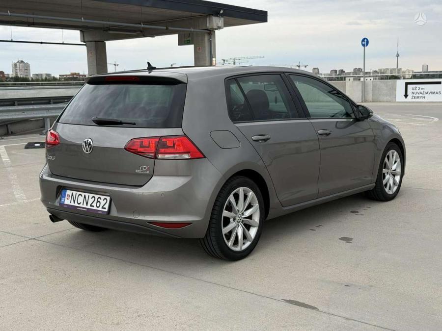 Pelēks Volkswagen Golf 2013 Viļņa, ar dzinēja tilpumu 1.60 L un nobraukumu 276 tūkst. km par 7200 €, foto 10 vietnē AUTOMOTO.COM.LV