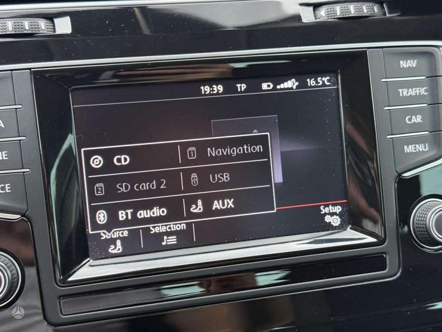 Pelēks Volkswagen Golf 2013 Viļņa, ar dzinēja tilpumu 1.60 L un nobraukumu 276 tūkst. km par 7200 €, foto 25 vietnē AUTOMOTO.COM.LV