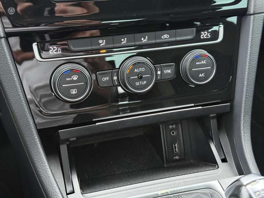 Pelēks Volkswagen Golf 2013 Viļņa, ar dzinēja tilpumu 1.60 L un nobraukumu 276 tūkst. km par 7200 €, foto 26 vietnē AUTOMOTO.COM.LV