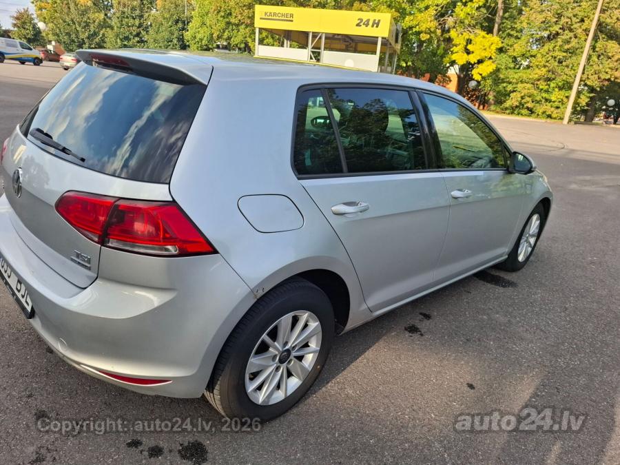 Pelēks Volkswagen Golf 2013 Jehvi, ar dzinēja tilpumu 1.20 L un nobraukumu 305 tūkst. km par 3500 €, foto 4 vietnē AUTOMOTO.COM.LV