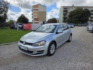 Pelēks Volkswagen Golf 2013 Ventspils, ar dzinēja tilpumu 1.20 L un nobraukumu 294 tūkst. km par 4850 €, foto  vietnē AUTOMOTO.COM.LV