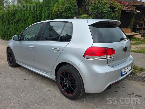 Grey Volkswagen Golf 2013 in Riga, with an engine capacity of 1.60 L and mileage of 142 thousand km for 4600 €, photo 5 on AUTOMOTO.COM.LV