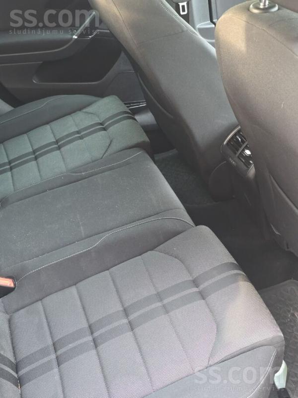 Pelēks Volkswagen Golf 2013 Ogre, ar dzinēja tilpumu 1.40 L un nobraukumu 149 tūkst. km par 5300 €, foto 9 vietnē AUTOMOTO.COM.LV