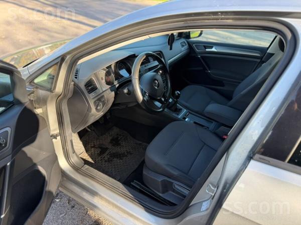 Pelēks Volkswagen Golf 2013 Ogre, ar dzinēja tilpumu 1.20 L un nobraukumu 202 tūkst. km par 6500 €, foto 6 vietnē AUTOMOTO.COM.LV