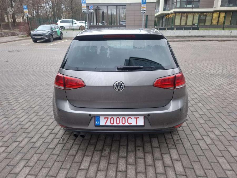 Grey Volkswagen Golf 2014 in Vilnius, with an engine capacity of 1.40 L and mileage of 179 thousand km for 5800 €, photo 6 on AUTOMOTO.COM.LV