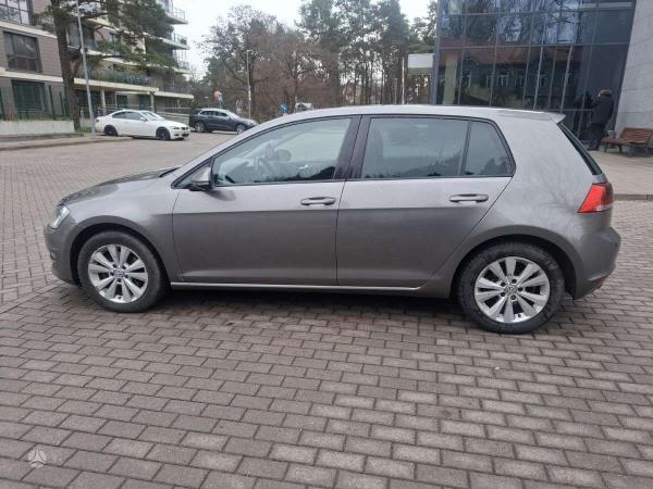 Grey Volkswagen Golf 2014 in Vilnius, with an engine capacity of 1.40 L and mileage of 179 thousand km for 5800 €, photo 8 on AUTOMOTO.COM.LV