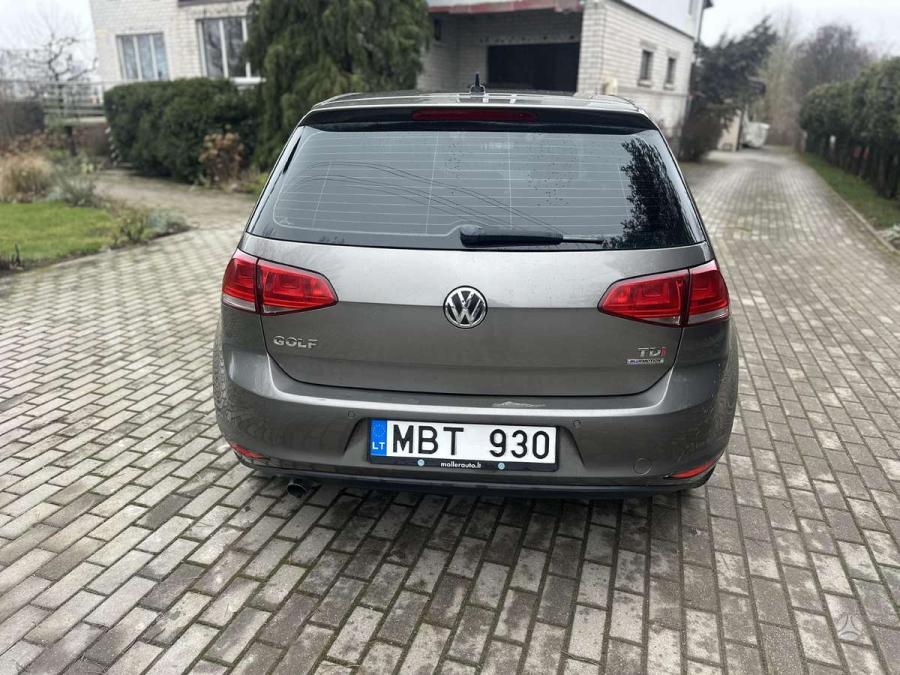 Grey Volkswagen Golf 2014 in Kaunas, with an engine capacity of 1.60 L and mileage of 164 thousand km for 7000 €, photo 5 on AUTOMOTO.COM.LV