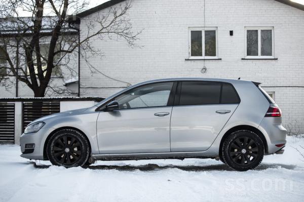 Grey Volkswagen Golf 2014 in Tukums, with an engine capacity of 1.60 L and mileage of 0 thousand km for 8000 €, photo 5 on AUTOMOTO.COM.LV
