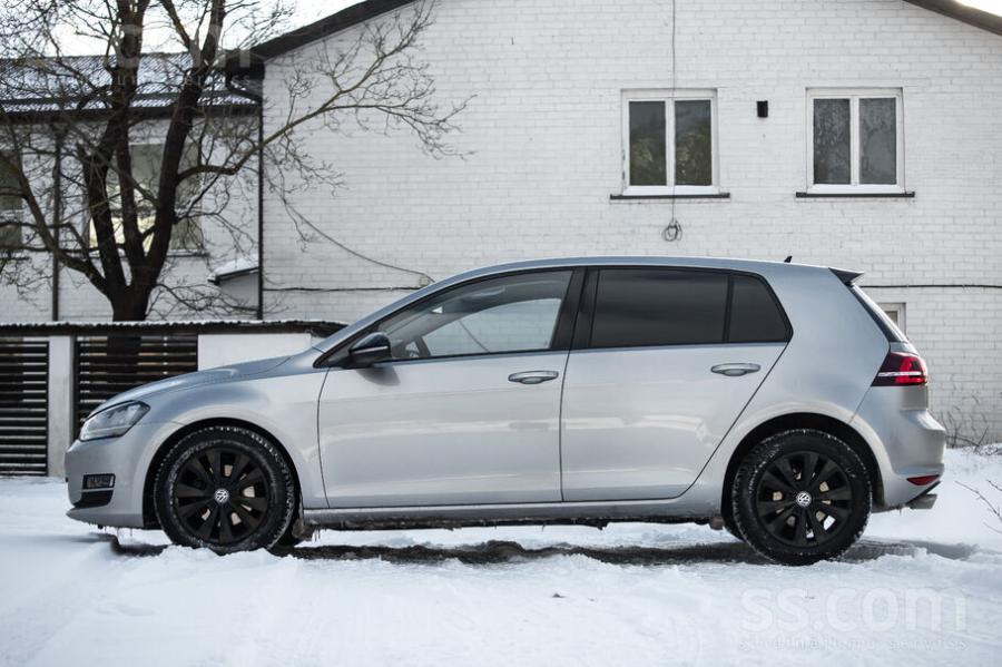 Grey Volkswagen Golf 2014 in Tukums, with an engine capacity of 1.60 L and mileage of 0 thousand km for 8000 €, photo 5 on AUTOMOTO.COM.LV