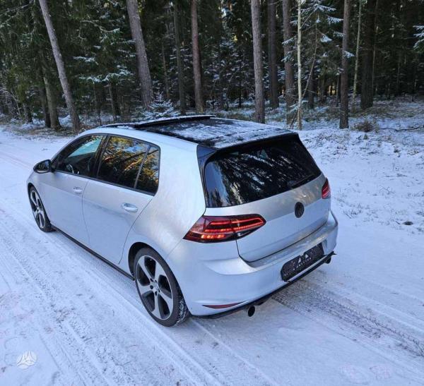 Grey Volkswagen Golf 2014 in Kaunas, with an engine capacity of 1.98 L and mileage of 111 thousand km for 15000 €, photo 1 on AUTOMOTO.COM.LV