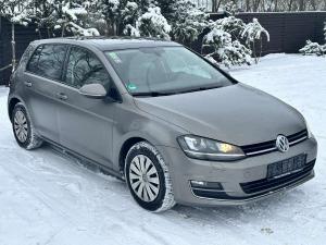 Grey Volkswagen Golf 2014 in Marijampole, with an engine capacity of 1.40 L and mileage of 306 thousand km for 6200 €, photo 5 on AUTOMOTO.COM.LV