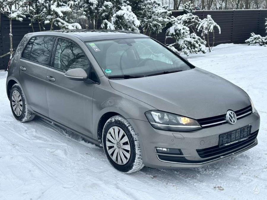 Grey Volkswagen Golf 2014 in Marijampole, with an engine capacity of 1.40 L and mileage of 306 thousand km for 6200 €, photo 5 on AUTOMOTO.COM.LV