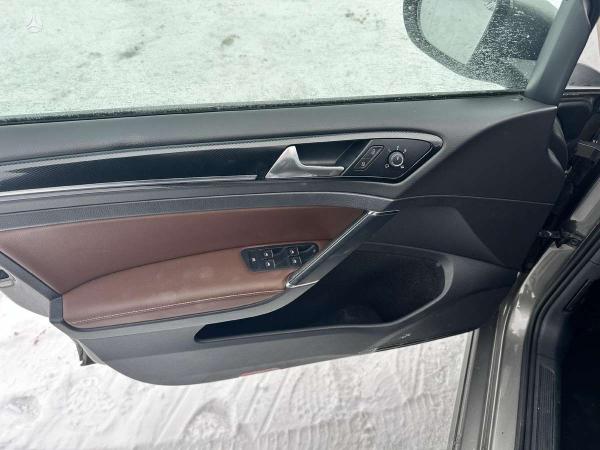 Pelēks Volkswagen Golf 2014 Marijampole, ar dzinēja tilpumu 1.40 L un nobraukumu 306 tūkst. km par 6200 €, foto 11 vietnē AUTOMOTO.COM.LV