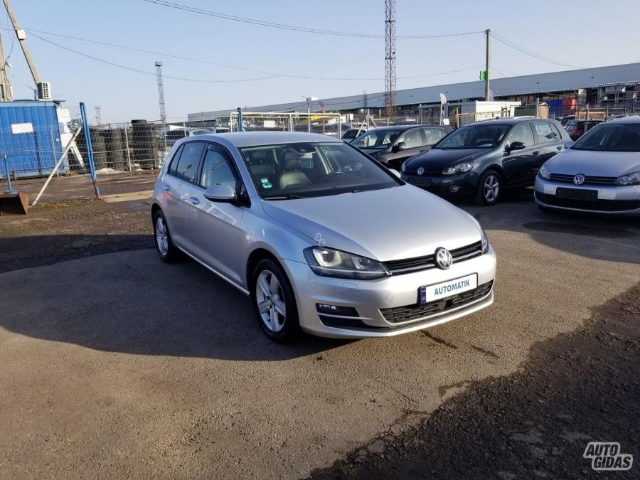 Grey Volkswagen Golf 2014 in Kaunas, with an engine capacity of 1.20 L and mileage of 198 thousand km for 6999 €, photo 4 on AUTOMOTO.COM.LV