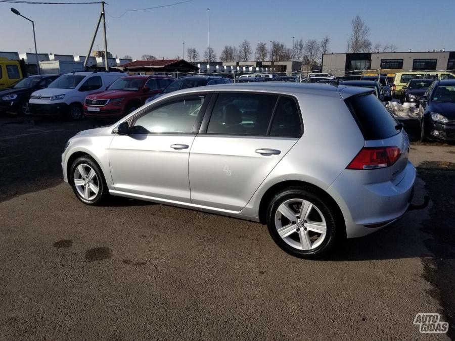 Grey Volkswagen Golf 2014 in Kaunas, with an engine capacity of 1.20 L and mileage of 198 thousand km for 6999 €, photo 6 on AUTOMOTO.COM.LV