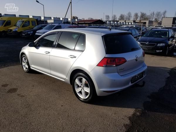 Grey Volkswagen Golf 2014 in Kaunas, with an engine capacity of 1.20 L and mileage of 198 thousand km for 6999 €, photo 7 on AUTOMOTO.COM.LV
