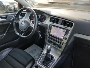 Grey Volkswagen Golf 2014 in Kaunas, with an engine capacity of 1.20 L and mileage of 198 thousand km for 6999 €, photo 12 on AUTOMOTO.COM.LV