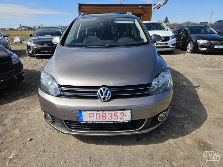 Pelēks Volkswagen Golf 2014 Kluonaliai, ar dzinēja tilpumu 1.60 L un nobraukumu 221 tūkst. km par 4999 €, foto 6 vietnē AUTOMOTO.COM.LV